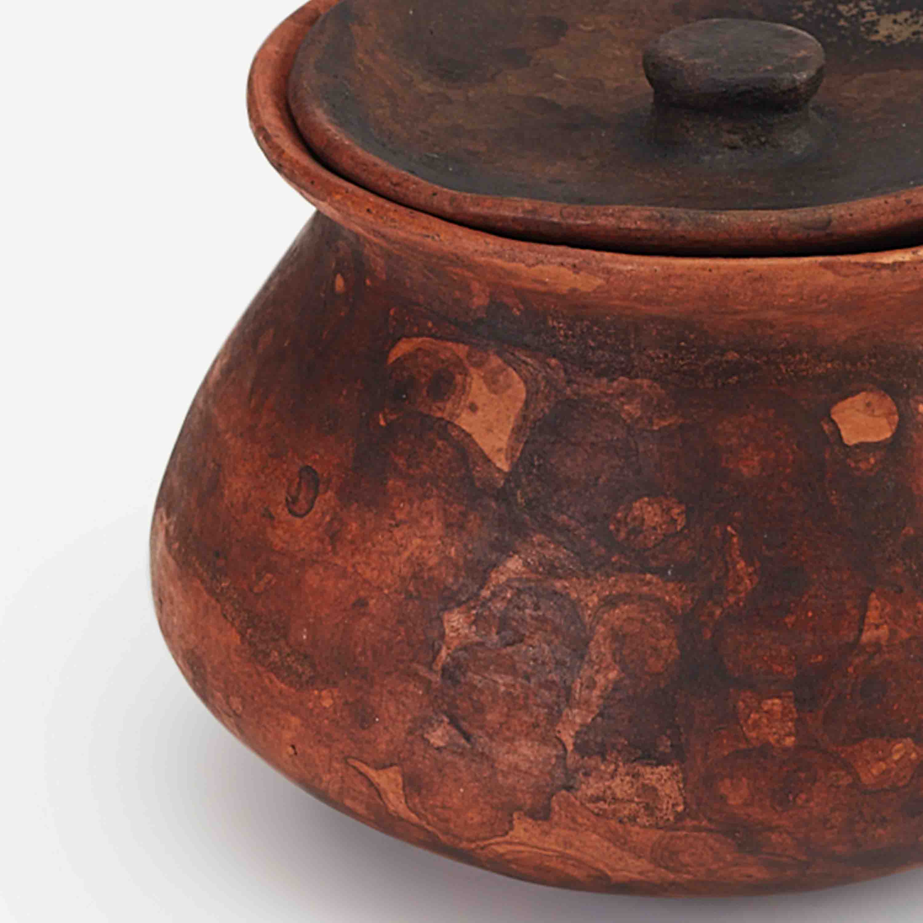 Black Clay Pottery | NATURALEZA SMALL POT | Ikai Asai